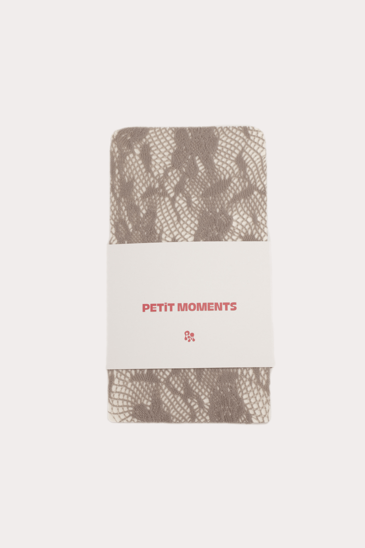 Tight Capsule | Petit Moments